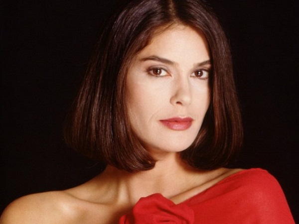 Teri Hatcher experiences Mid-Love Crisis for Hallmark | It's A Stampede!