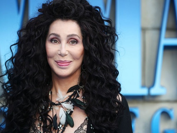 Cher announces 2019 UK tour | It's A Stampede!