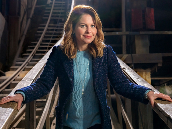 What is the order to watch the Aurora Teagarden Mystery movies? | It's ...