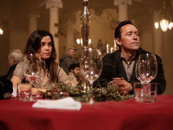 Review: Cadaver (2020) | It's A Stampede!