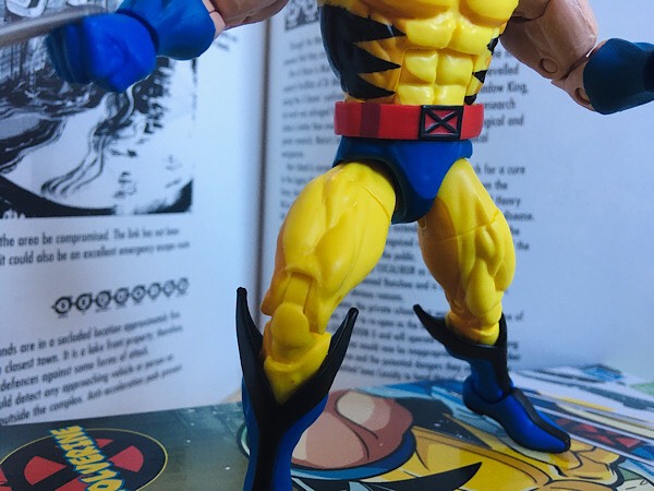 Review: X-Men Wolverine 90s Animated Series Marvel Legend VHS release ...