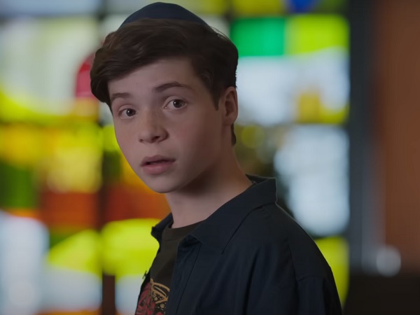 Review: 13: The Musical (2022) | It's A Stampede!