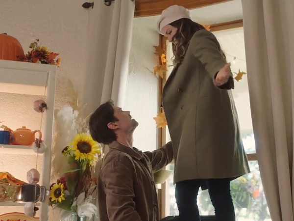 Hallmark serves up pumpkin spiced love in Pumpkin Everything | It's A Stampede!