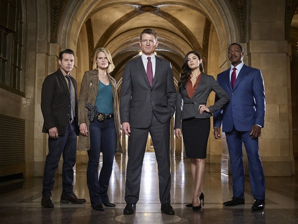 How to watch the Chicago shows in order | It's A Stampede!