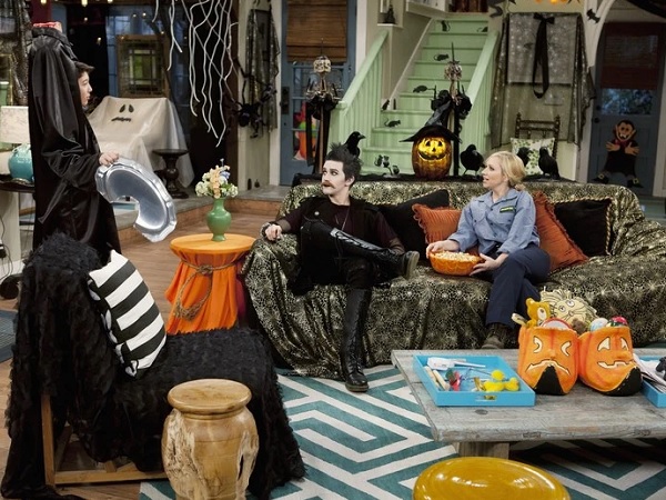 List of Good Luck Charlie episodes perfect for Halloween | It's A Stampede!